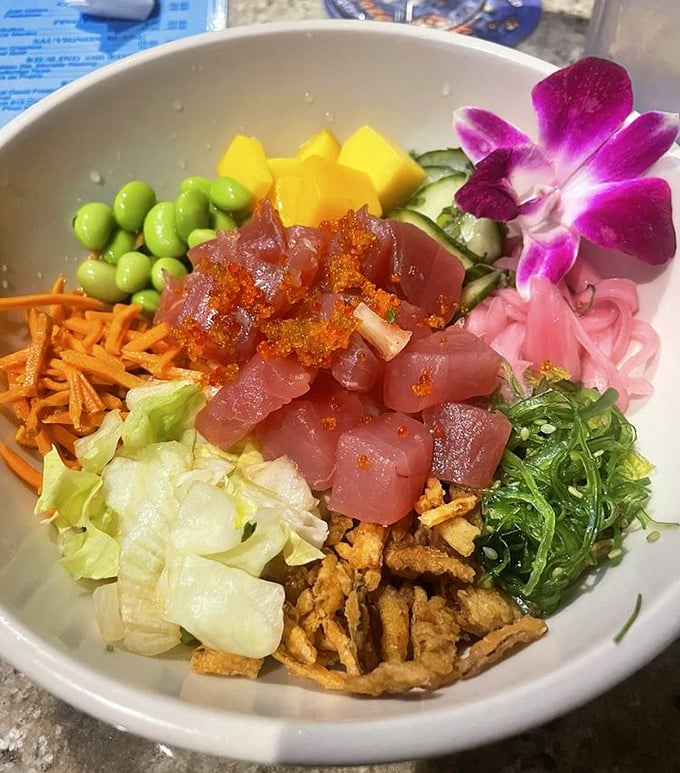 This tuna bowl is what happens when the ocean's best offerings decide to throw a party and everyone's invited—especially your taste buds.