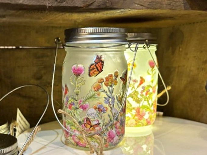 Mason jars transformed into luminous works of art—because our ancestors would be delighted to see their practical canning vessels reimagined as magical light catchers.