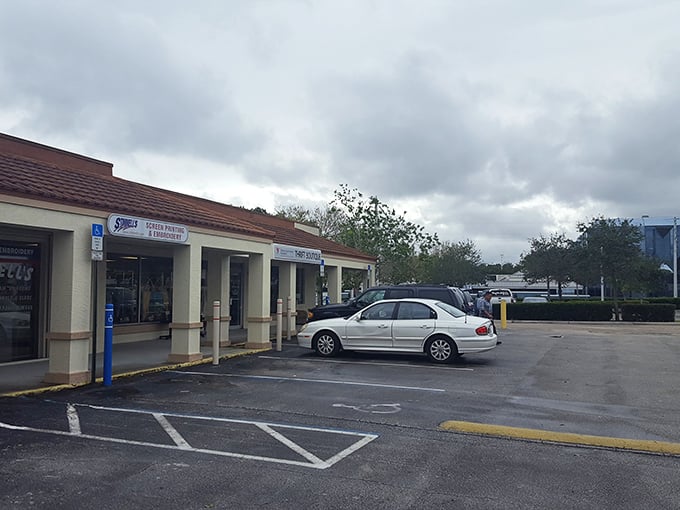 No fancy valet parking needed—just pull right up and prepare for a treasure hunt that puts those cable TV antique shows to shame.