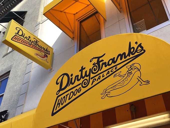 The iconic sign serves as Columbus's bat signal for the hot dog obsessed—a beacon of hope in a world of boring lunches.