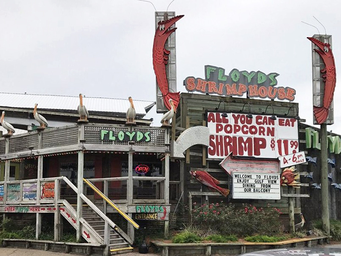 Giant red shrimp banners and pelican sentinels announce your arrival at seafood heaven – subtlety isn't on the menu here.