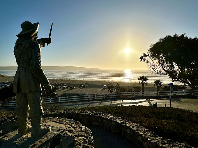 Even statues stop to admire these sunsets. When the day's final light show begins, everything else becomes the opening act.