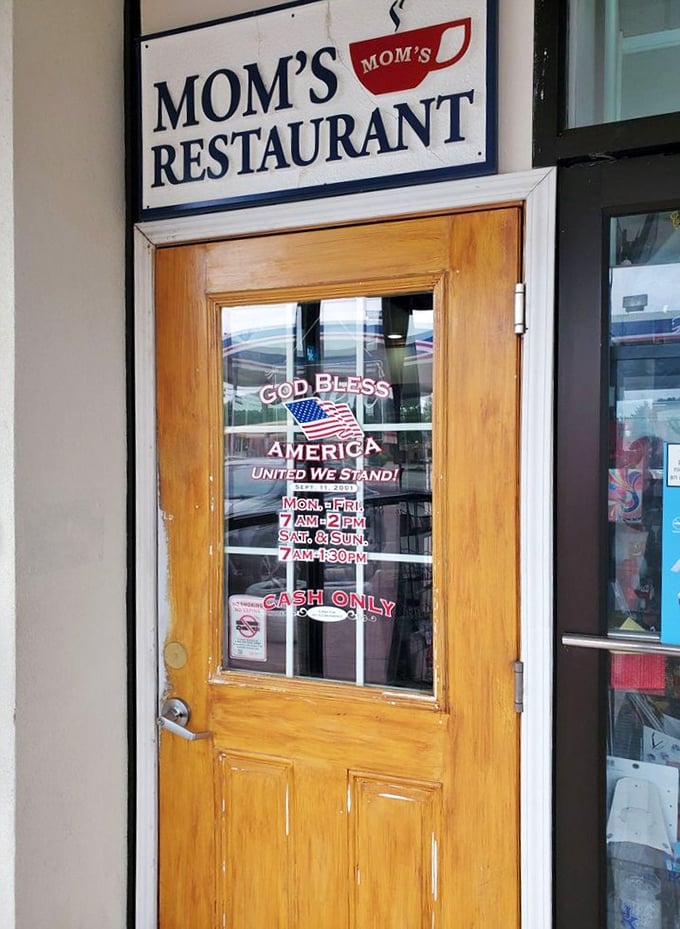 Those business hours tell the whole story: open early, stay late, and serve happiness seven days a week.
