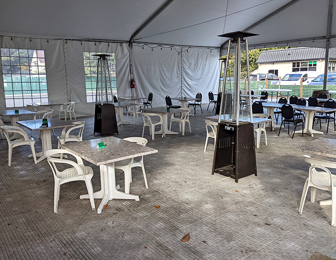 The covered patio offers al fresco dining with California practicality – because sometimes you want fresh air with your fresh pancakes.