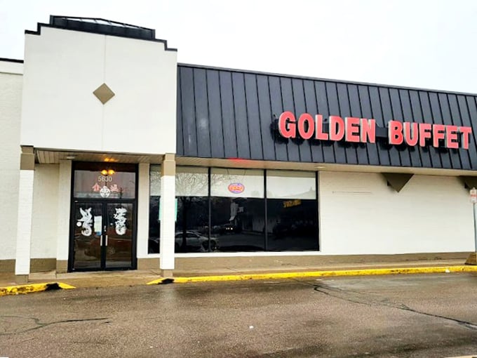 Another view of the exterior—where countless Michigan residents have arrived hungry and departed with that special waddle of satisfaction.