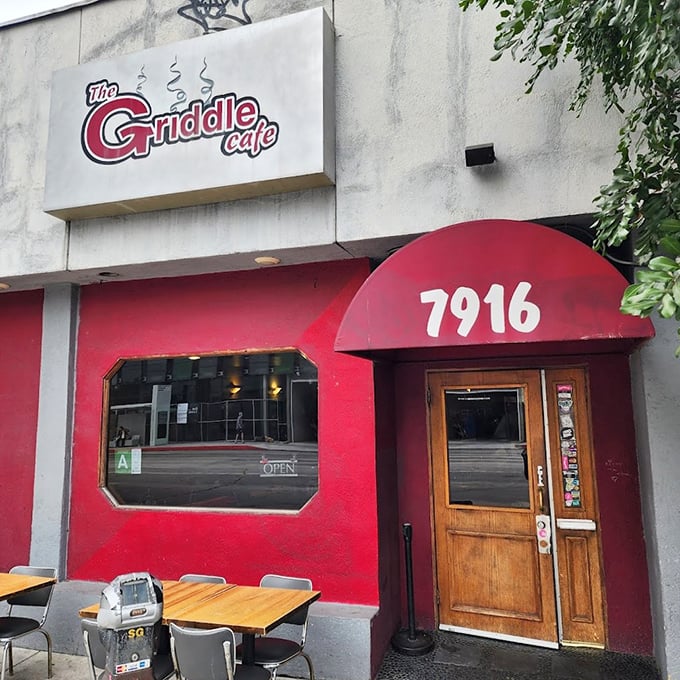 The iconic entrance at 7916 Sunset Boulevard—memorize this address, as it may become your weekend morning North Star.