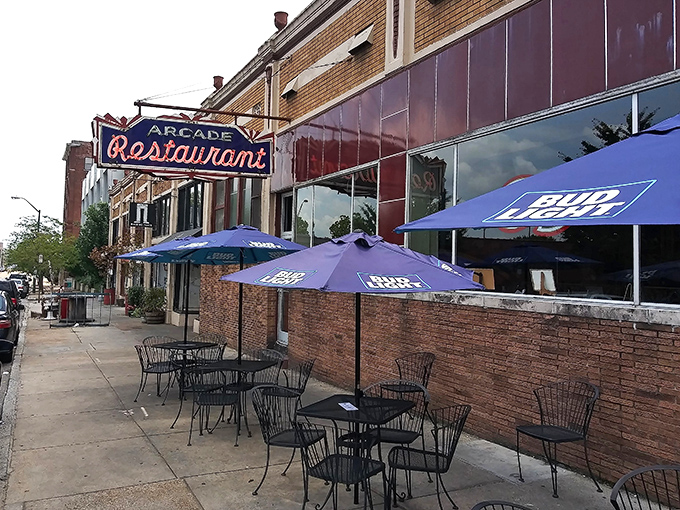 Sidewalk seating where Memphis life unfolds before you. Urban theater with a side of comfort food—the perfect combination for people-watching professionals.