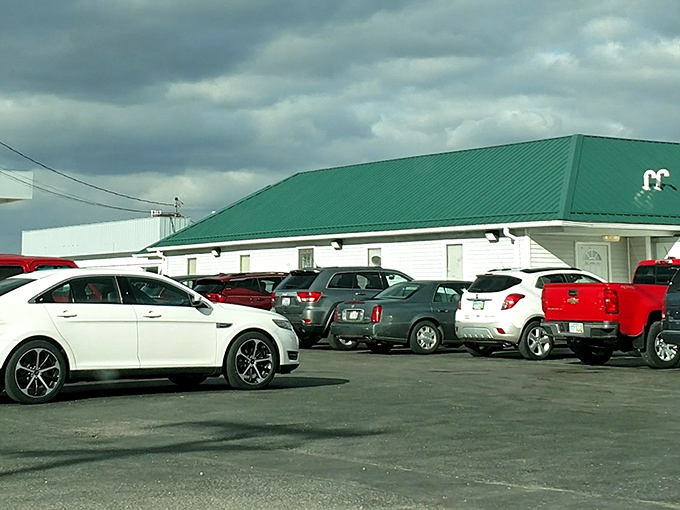 A full parking lot tells you everything you need to know – in small-town Ohio, the locals vote with their vehicles, and the verdict is delicious.