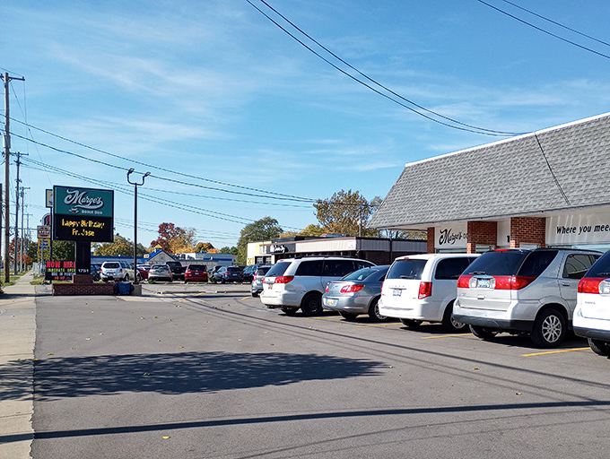 A full parking lot is the universal sign of deliciousness – at Marge's, it's a permanent fixture that locals navigate with practiced ease.