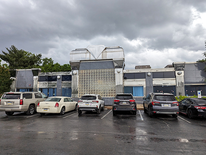 A full parking lot is the universal sign language for "the food here is worth waiting for." Rain can't keep the regulars away.