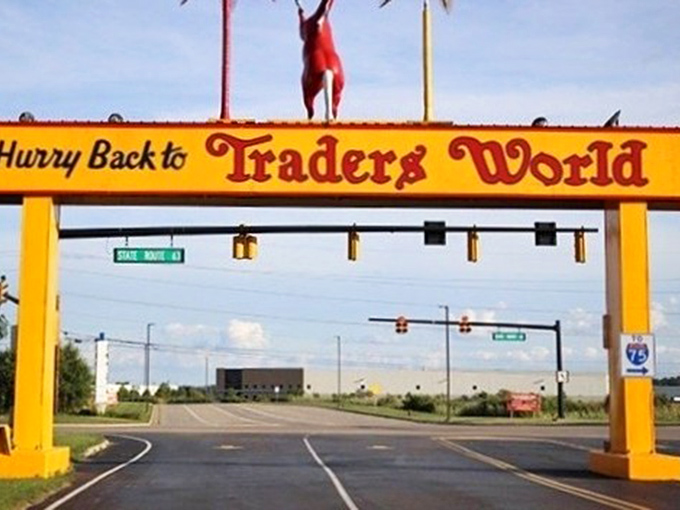 "Hurry Back to Traders World" isn't just a sign—it's a prophecy. You'll be planning your return trip before you've even left the parking lot.