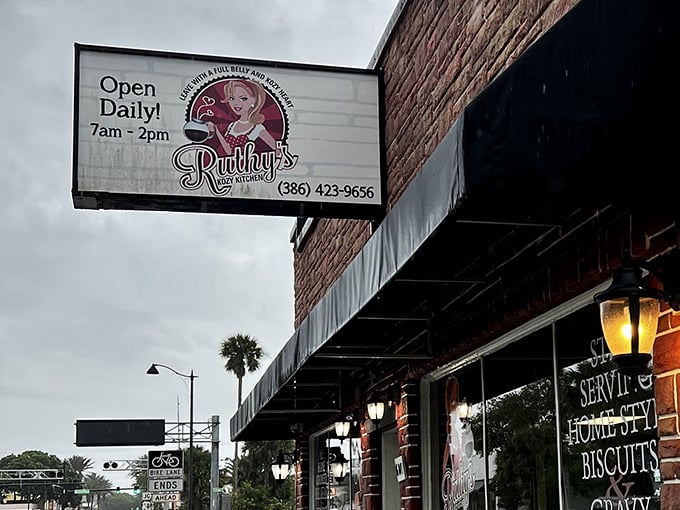 Window signage that promises homestyle cooking and actually means it – imagine that!