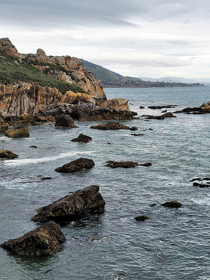 Moody skies and dramatic rocks create nature's theater in the round, no tickets required except the gas to get here.
