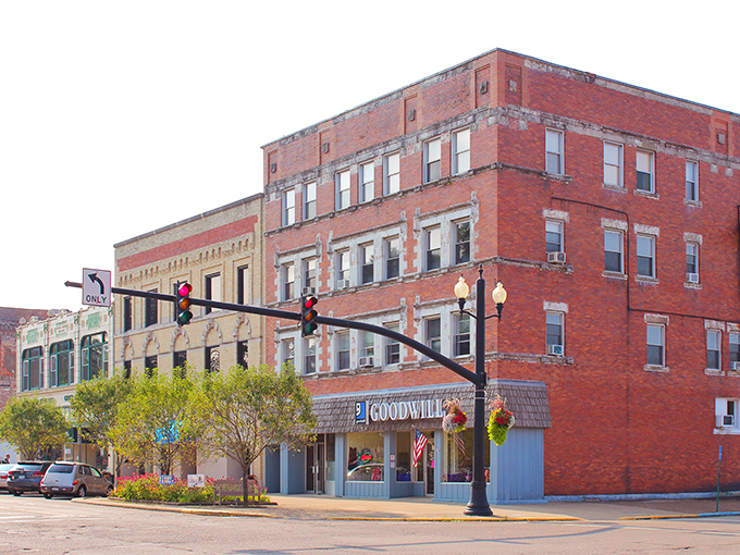 Downtown Coshocton welcomes with classic Midwestern architecture and a Goodwill store that's practically retirement central for treasure hunters.