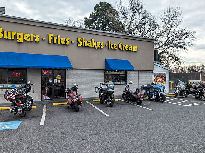 When motorcycles line up outside, you know the burgers inside are worth the ride. 