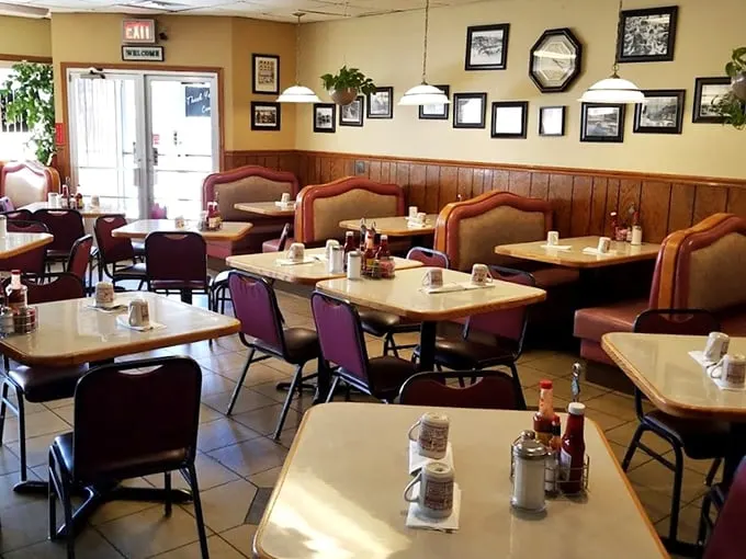 Classic diner comfort in every corner—where the booths have witnessed more heartfelt conversations than a lifetime of therapy sessions.