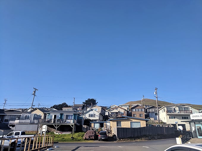 Small-town charm with big-time views. These weathered homes have front-row seats to nature's greatest show—the endless Pacific.