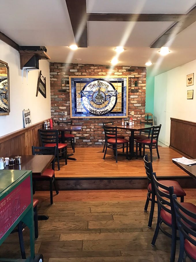 That stained glass welcome sign isn't kidding around. Neither is the exposed brick wall that's seen more breakfast stories than a morning talk show.