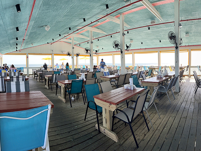 This is what happens when beach casual meets seriously good food – pure Florida magic.