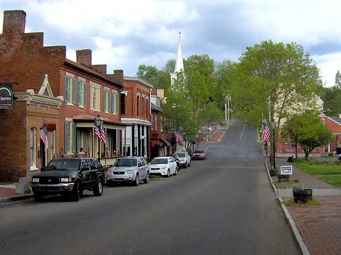 Brick buildings, American flags, and not a chain store in sight. Main Street Jonesborough is what every small town aspires to be when it grows up.
