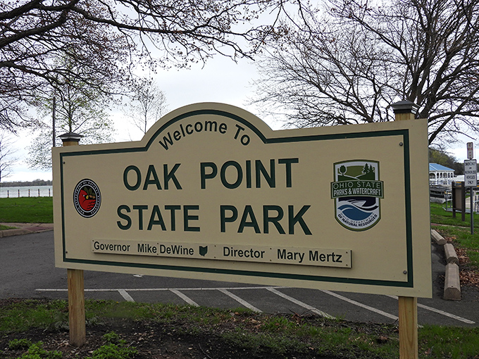 The smallest state park with the biggest welcome. At 1.5 acres, Oak Point proves good things come in tiny packages—like espresso shots and dynamite.