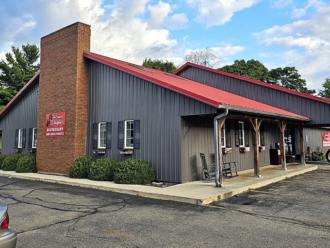 The Farmer's Daughter restaurant proves that sometimes the best dining experiences come in unassuming packages. Those rocking chairs aren't just for show – they're for post-comfort-food recovery.