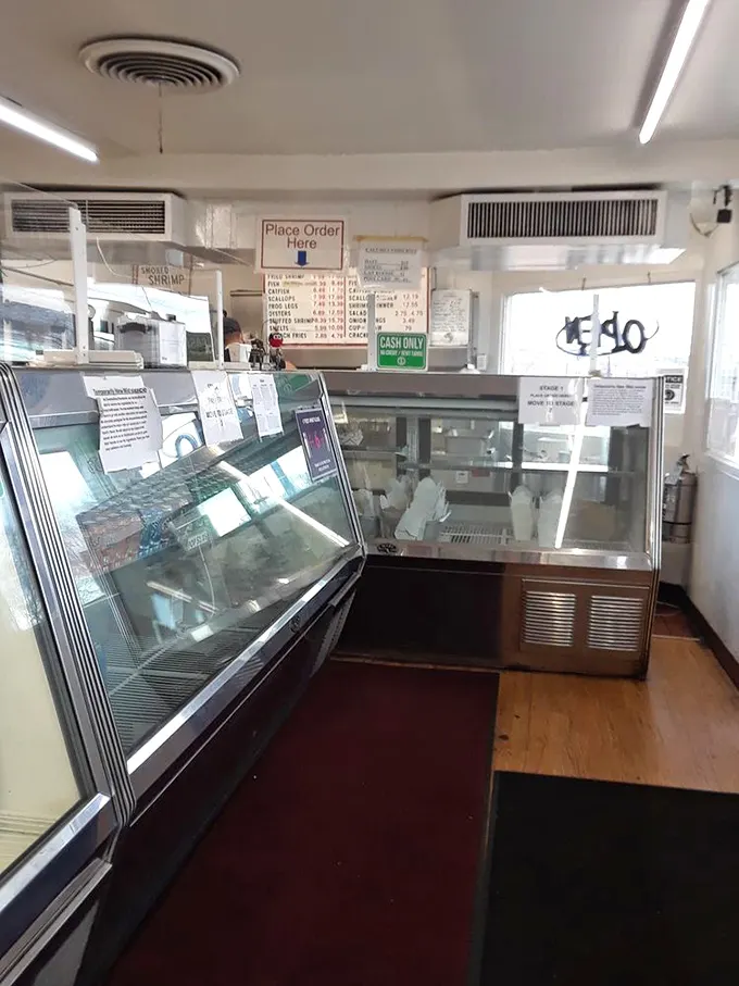 No-nonsense interior where the fish cases do all the talking – and boy, do they have stories to tell.