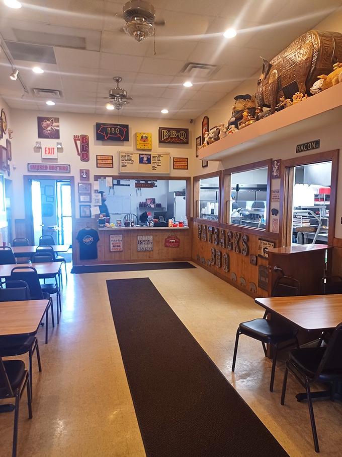 2. interior