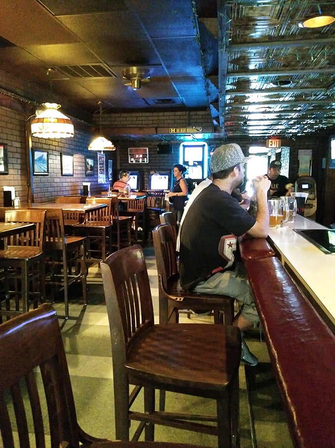 Step inside and the cozy, no-nonsense interior tells you everything: this is a place that puts food before frills, where conversations flow as freely as the drinks.
