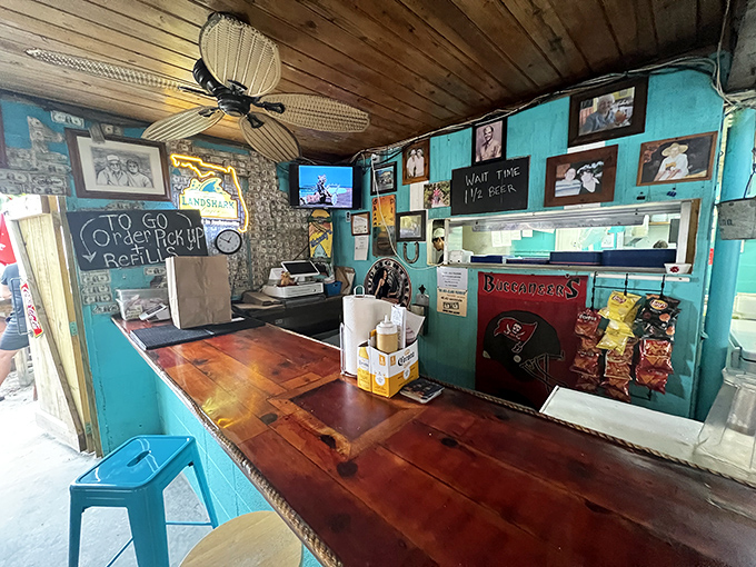 This cozy counter with beachy décor and friendly vibes is the perfect spot to grab a bite and feel right at home.