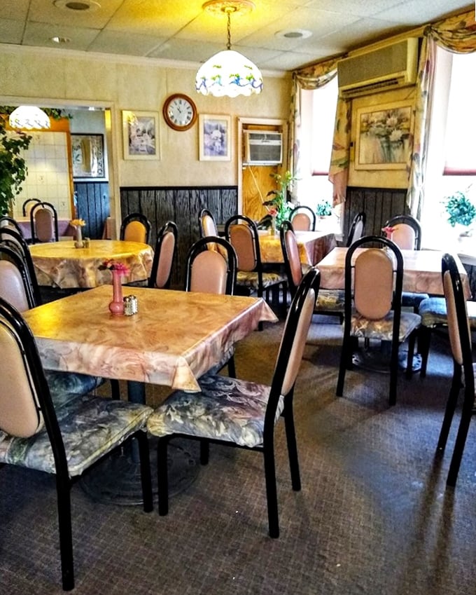 Time travel isn't just science fiction—it's what happens when you step into Mama's dining room, where Tiffany lamps and floral tablecloths transport you to simpler times.