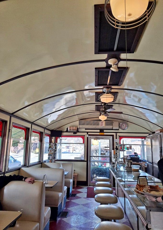 2. interior