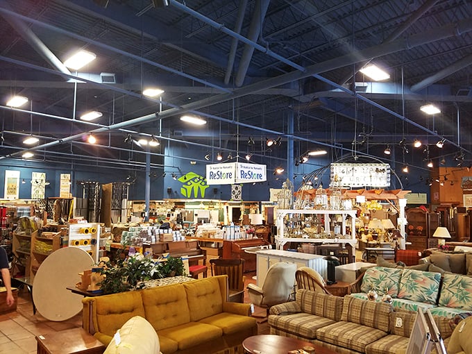 2. interior