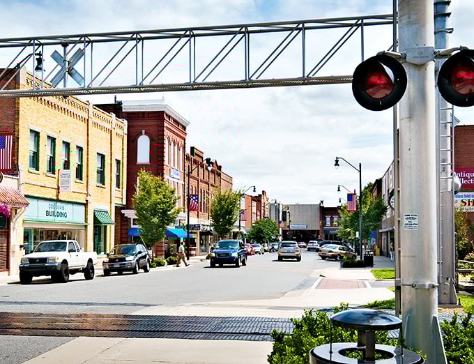 Where small-town charm meets Main Street pride—Asheboro's historic downtown invites you to slow down and stay awhile.
