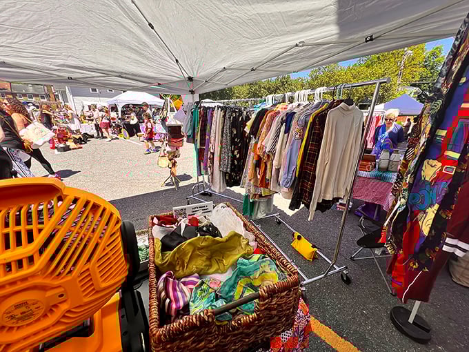 Del Ray's outdoor market transforms parking lots into possibility. Where one person's "letting go" becomes another's "can't live without!"