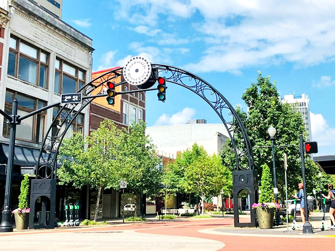 That iconic arch isn't just pretty—it's the gateway to affordable living! Like a Midwestern rainbow promising a pot of reasonable rent at the end.