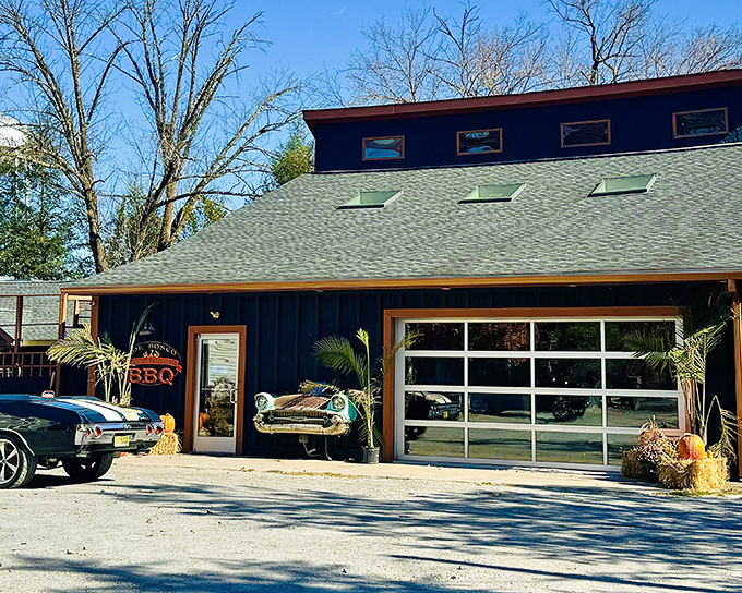 That vintage car front isn't just decor—it's a time machine to when BBQ was an unhurried art form.