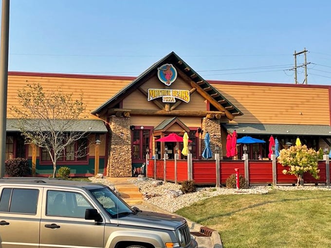 Mother Bear's rustic lodge exterior is the pizza equivalent of a warm flannel shirt – comforting before you even step inside.