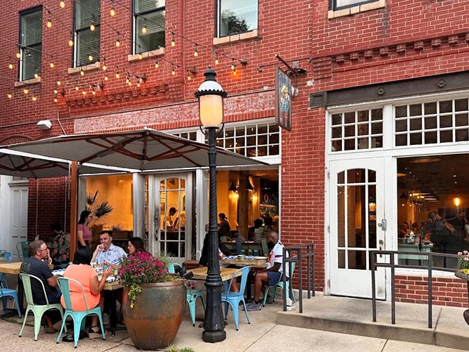 Peacemaker's charming brick exterior and outdoor seating create the perfect backdrop for lobster roll dreams.