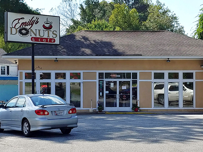 The sign says it all – donuts and café – a morning one-two punch that'll knock out your hunger and caffeine needs simultaneously.