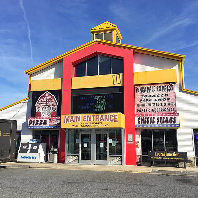 The colorful main entrance promises "the shore's most unique shopping"—and boy, does it deliver!