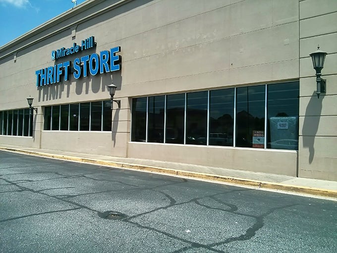 Another Miracle Hill location proves that good things come in simple packages when you're hunting for incredible thrift store deals. 