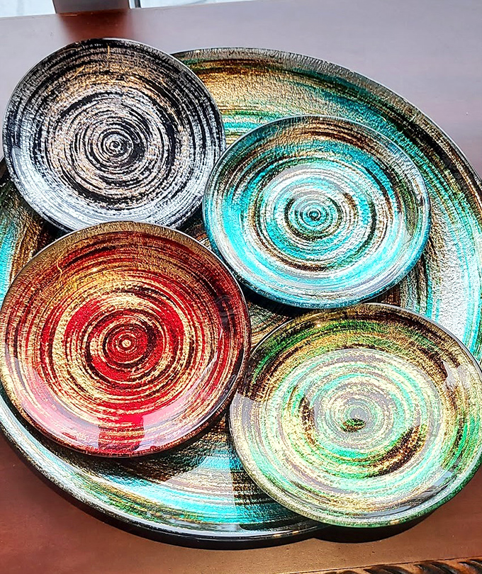 These swirling, hypnotic ring dishes aren’t just catchalls—they’re conversation pieces that’ll have your guests forgetting about the jewelry and asking where you found such treasures.