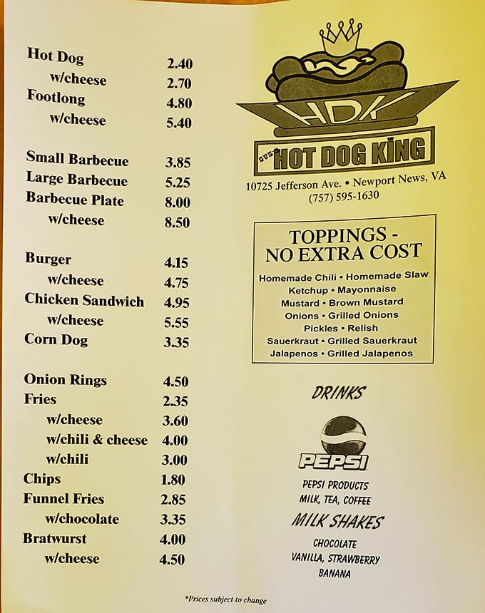 A menu that hasn't needed a trendy makeover in decades—when you've perfected hot dogs and homemade chili, why complicate things?