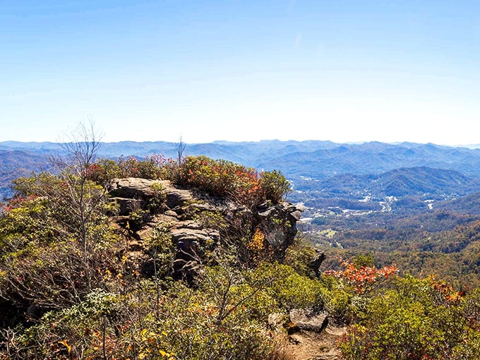 Nature's infinity pool: Pinnacle Park's breathtaking vistas make every huffing, puffing step of the climb absolutely worth it.