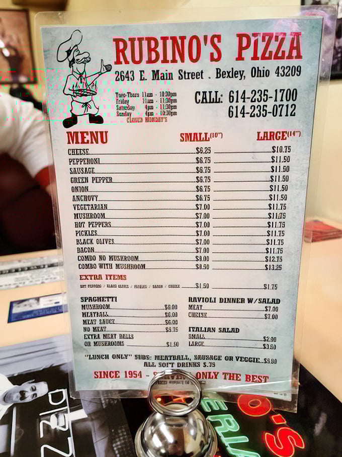 This menu hasn't changed since rotary phones were cutting-edge technology—and thank goodness for that. Pizza perfection needs no updates.