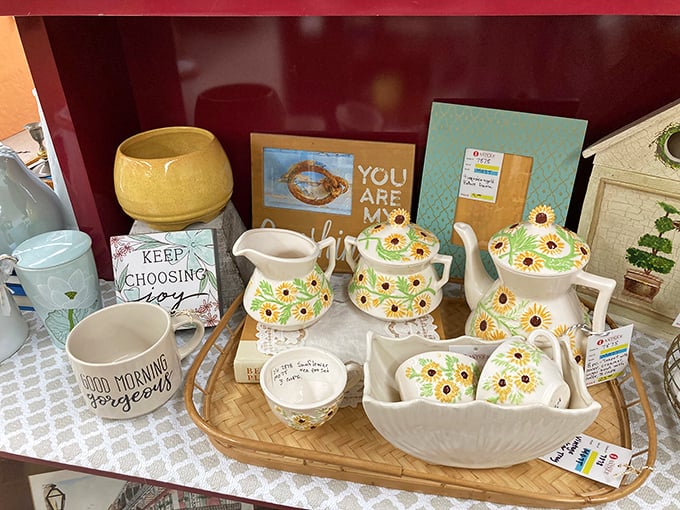 Sunflower-adorned tea sets that would make even the Queen jealous of your afternoon entertaining style.