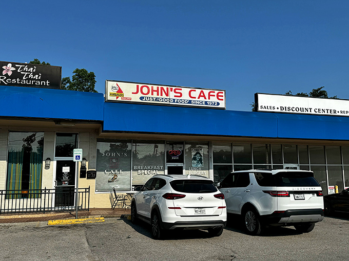 John's Cafe doesn't need fancy frills – just a blue sign, a corner spot, and breakfast magic that keeps Dallas coming back.