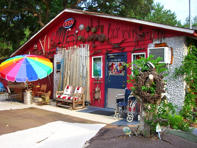 Part roadside attraction, part fever dream—this red wonderland proves the best food comes from the quirkiest kitchens.