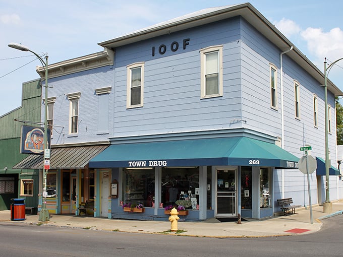 Sidewalk cafes and eclectic shops make Yellow Springs the perfect spot for people-watching. It's Ohio's answer to Berkeley!